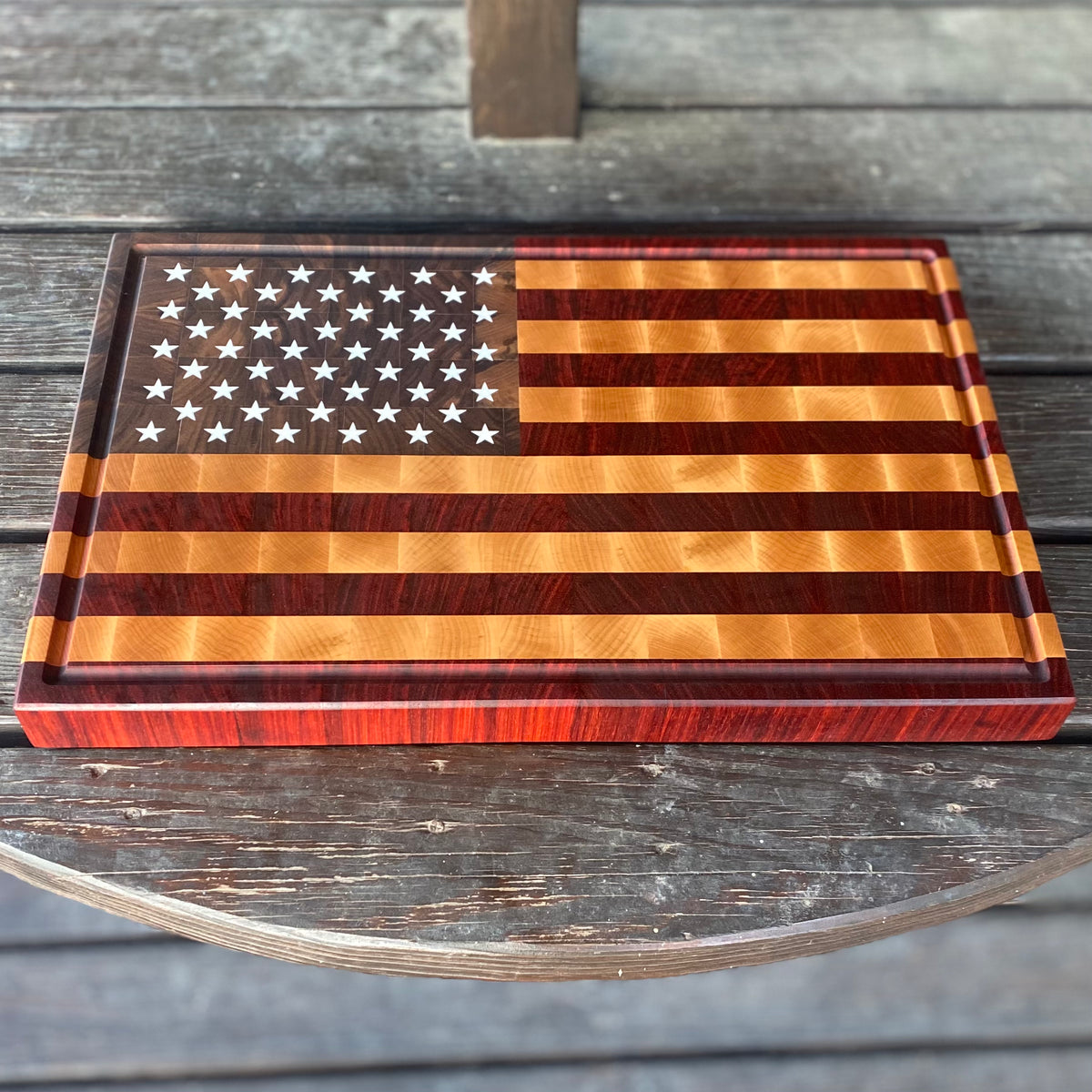 American Flag Block - Walnut/Maple/Padauk – Grizzly Grade